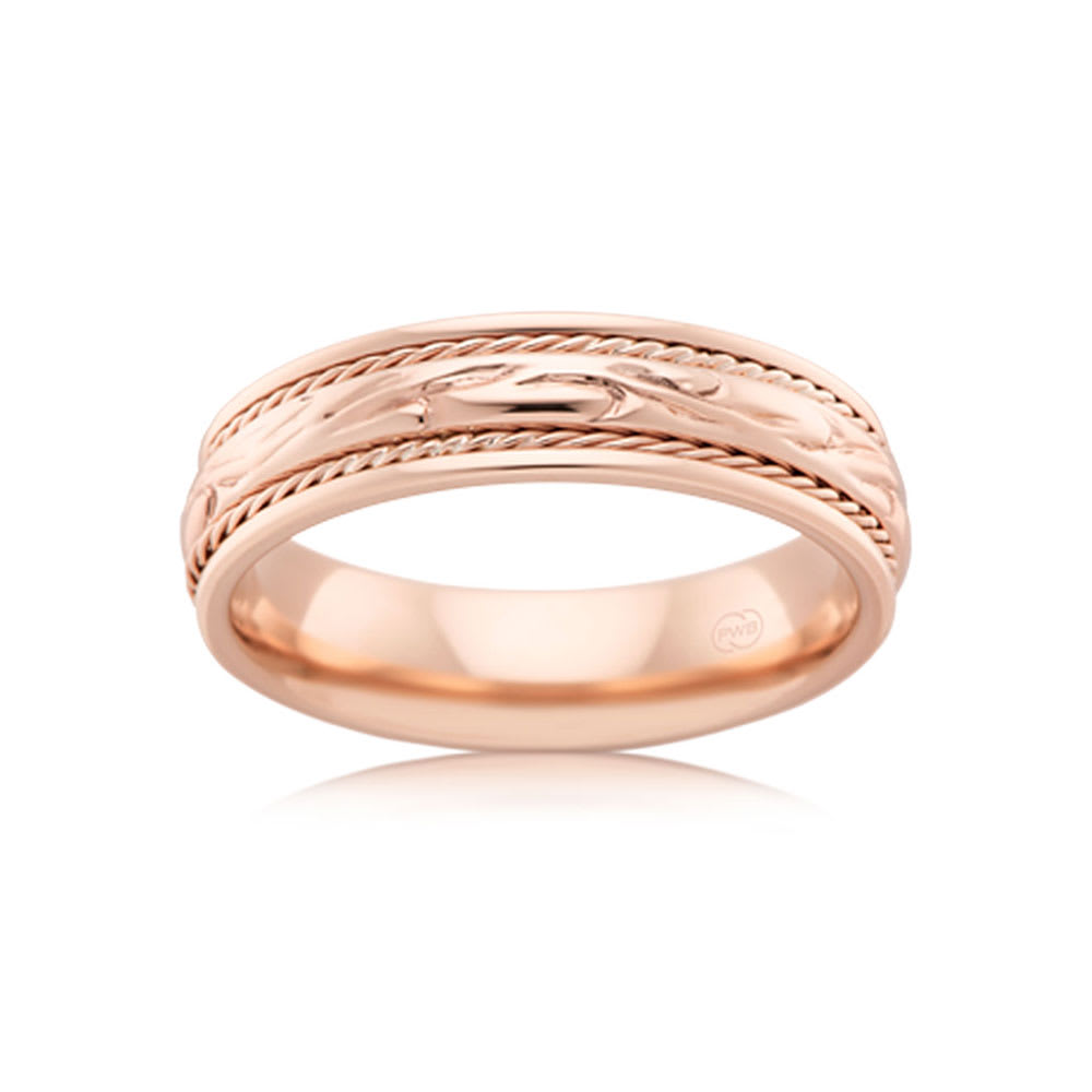 Hand Carved Ring With Milgrain Edges | Temple & Grace AU